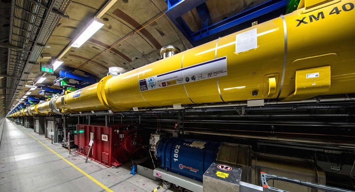 World's Biggest X-Ray Laser Generates its First Laser Light