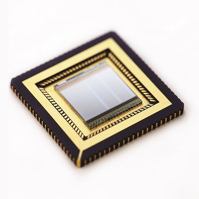 Researchers Develop First Broadband Image Sensor Array Based on Graphene - CMOS Integration